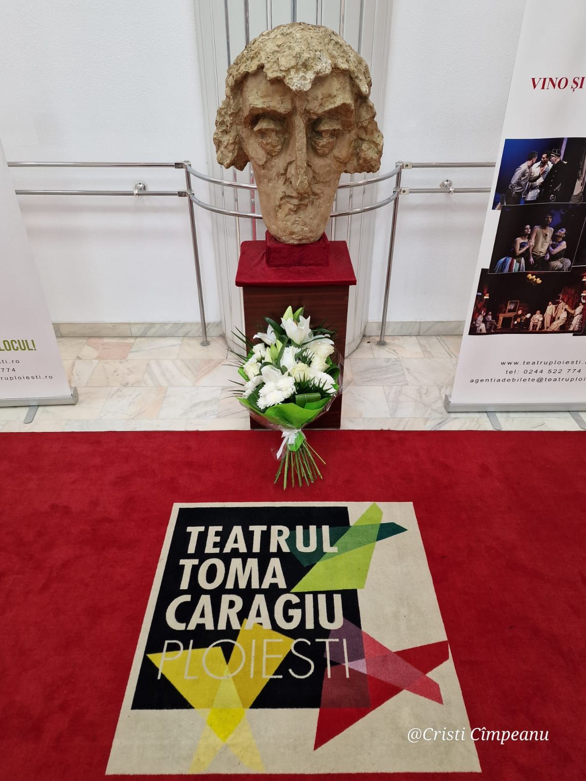 Astăzi s-au împlinit 98 de ani de la naşterea actorului Toma Caragiu ...